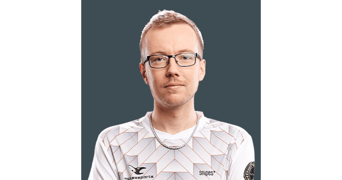 chrisJ: Stats, History, Earnings and Achievements