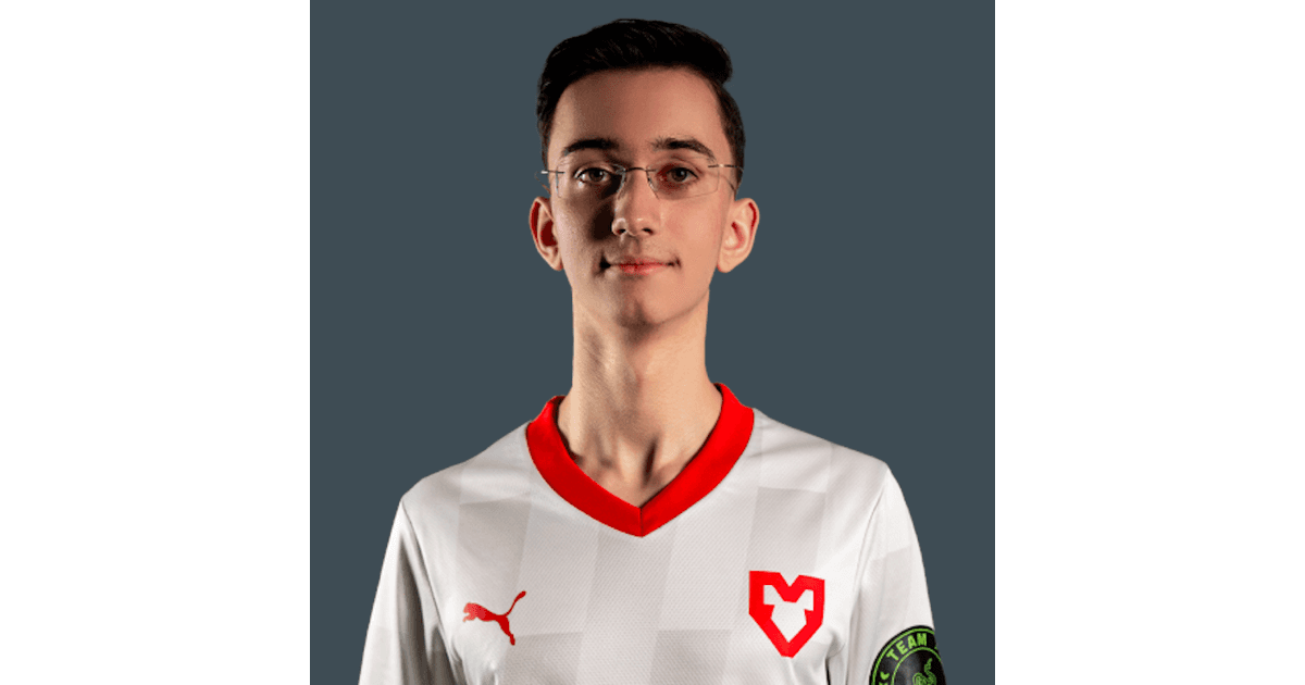 2025年Jorko的CS2设置、十字准星、灵敏度和配置：启动选项、视频、鼠标和硬件