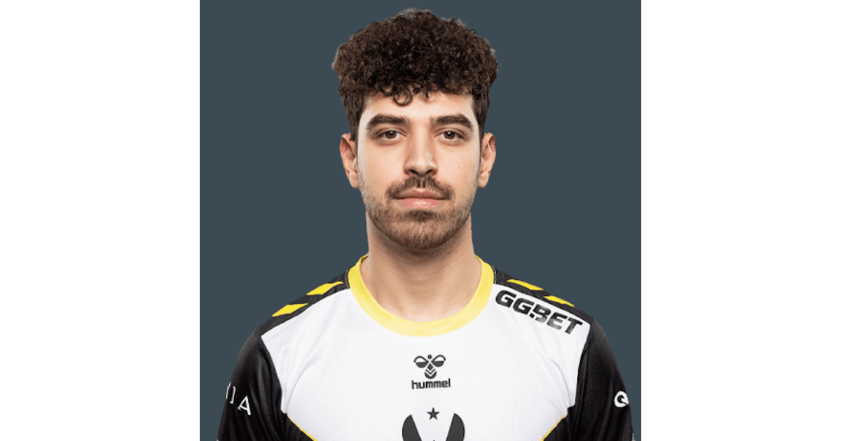 Spinx CS2 Settings, Crosshair, Sensitivity & Config 2024: Launch ...