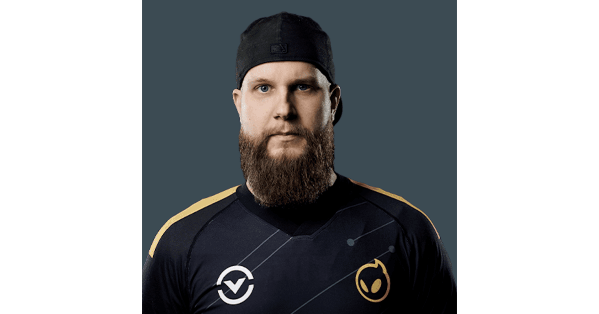 f0rest: Stats, History, Earnings and Achievements