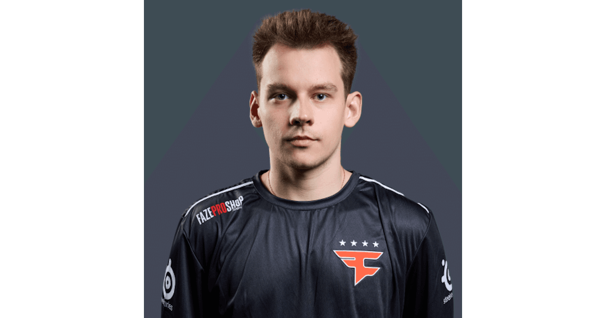 2025年frozen的CS2设置、十字准星、灵敏度和配置：启动选项、视频、鼠标和硬件