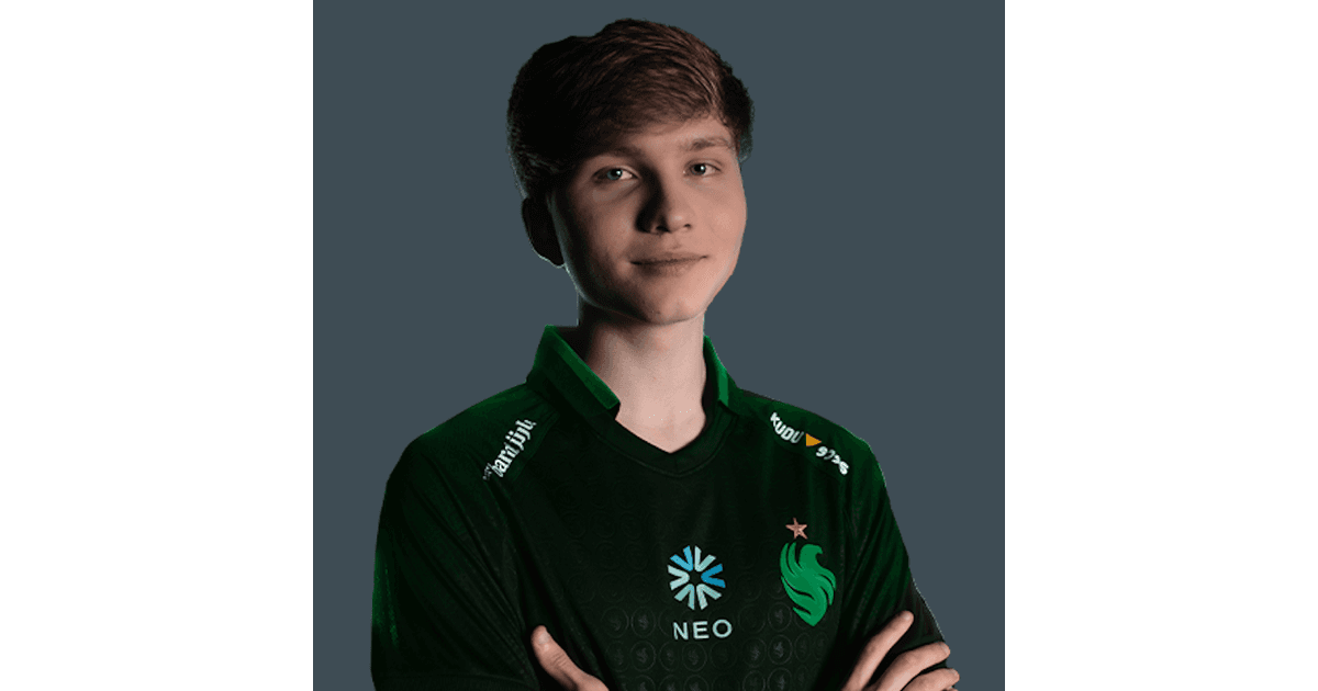 2025年m0NESY的CS2设置、十字准星、灵敏度和配置：启动选项、视频、鼠标和硬件