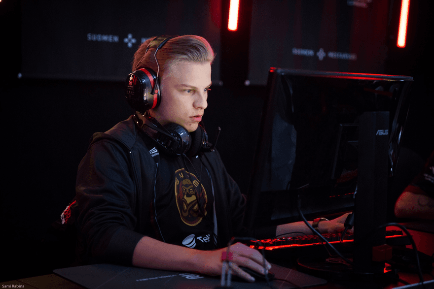 Top 10 Best IGL in CS2 – Learn from Pro Players | Profilerr